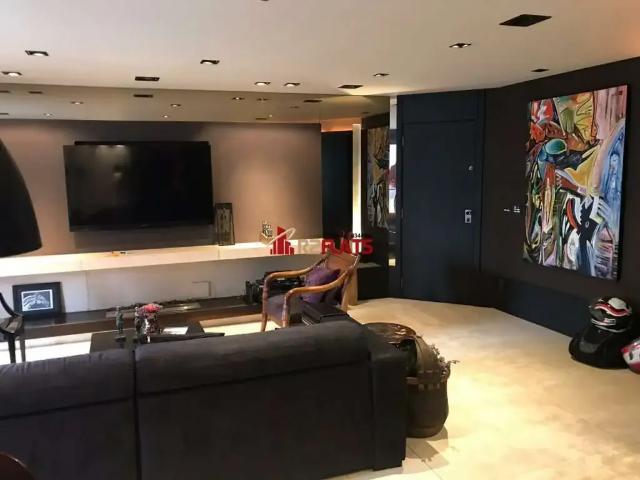 Flat para Locação em São Paulo/SP Moema 2 Quartos