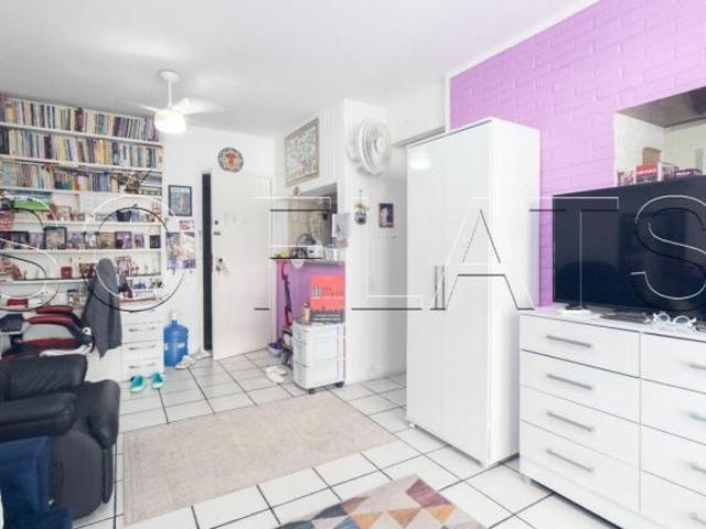 Flat para venda em Cerqueira César de 40.00m² com 1 Quarto, 1 Suite e 1 Garagem