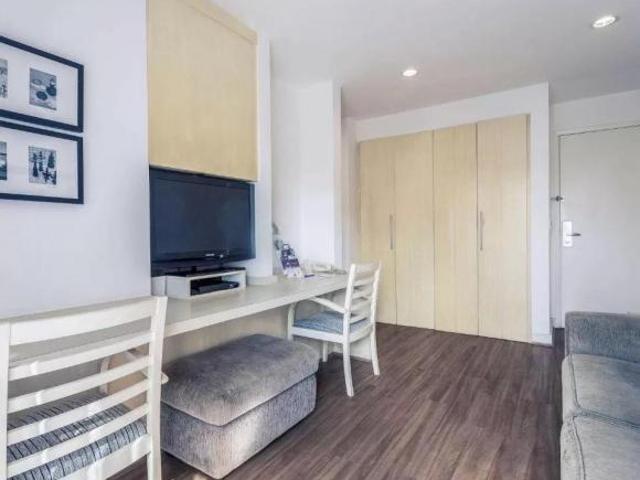 Flat para venda em Indianópolis Edifício Mercure Moema