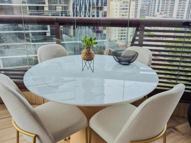 Flat para venda em Itaim Bibi de 49.00m² com 1 Quarto, 1 Suite e 2 Garagens