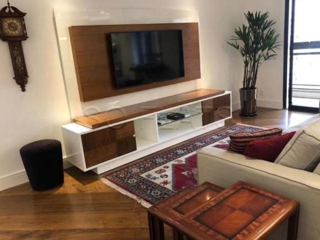 Flat para venda em Moema de 120.00m² com 3 Quartos, 1 Suite e 3 Garagens
