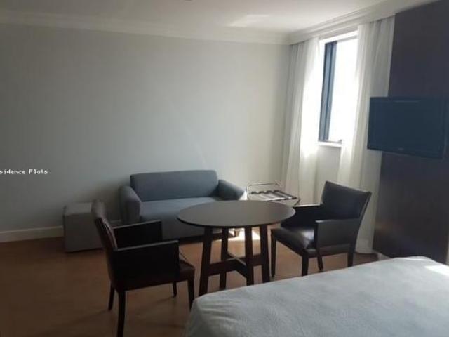 Flat para Venda em São Paulo, Itaim Bibi, 1 dormitório, 1 banheiro, 1 vaga