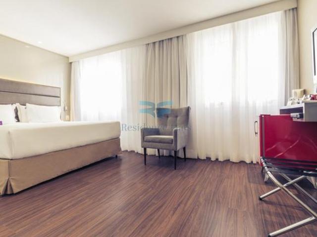 Flat para Venda em São Paulo, Vila Olimpia, 1 dormitório, 1 banheiro, 1 vaga