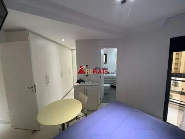 Flat para Venda em São Paulo/SP Moema 3 Quartos