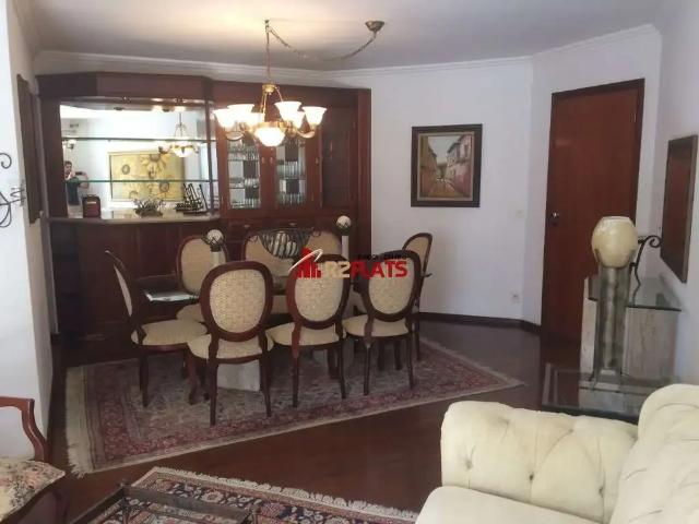 Flat para Venda em São Paulo/SP Moema 3 Quartos