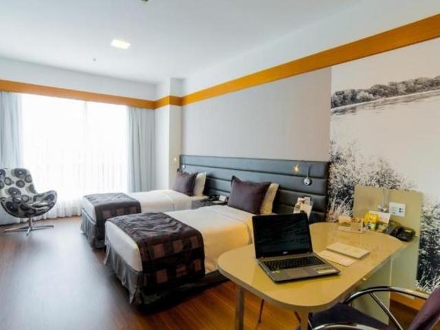 Flat para venda em Santana Edifício Wyndham Garden Convention Nortel Cód. HSH07549