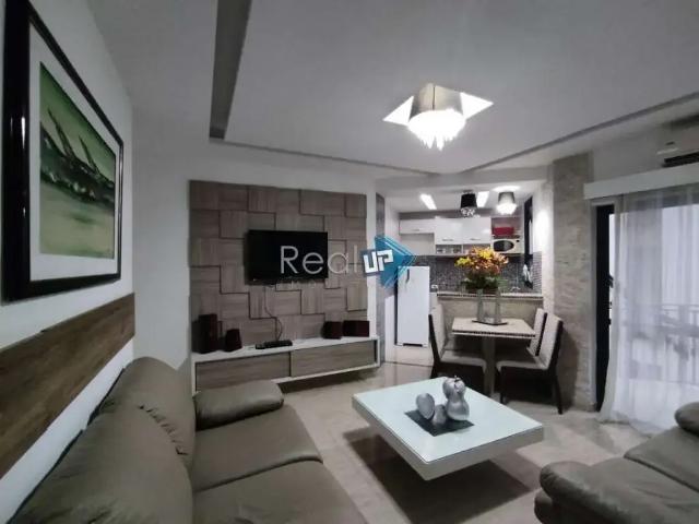 Flat para Venda em Rio de Janeiro/RJ Copacabana 2 Quartos