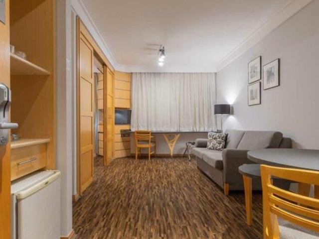 Flat para venda em Vila Clementino de 35.00m² com 1 Quarto, 1 Suite e 1 Garagem