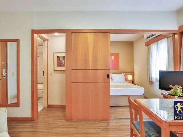 Flat para venda no Jardins Edifício Hampton Park