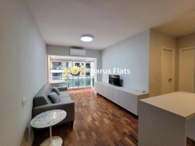 Flat para venda na Vila Nova Conceição Edifício Saint Charles