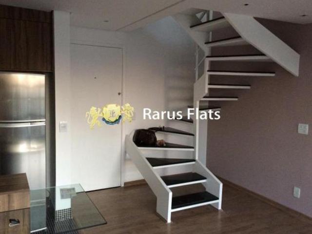 Flat para venda na Vila Nova Conceição Edifício Urbano Duplex