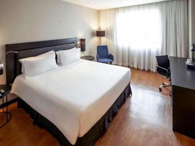 Flat para venda na Vila Olímpia, São Paulo SP Edifício Continental Square Faria Lima