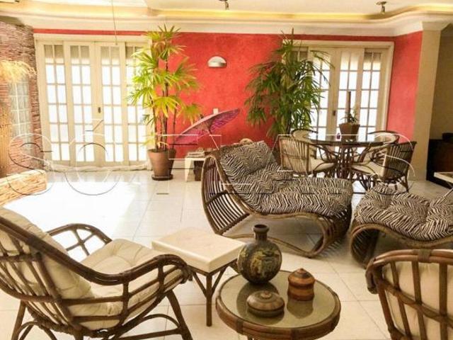 Flat Prive Cidade Jardim disponível para venda com 02 dormitórios, 135m² e 01 vaga de garagem