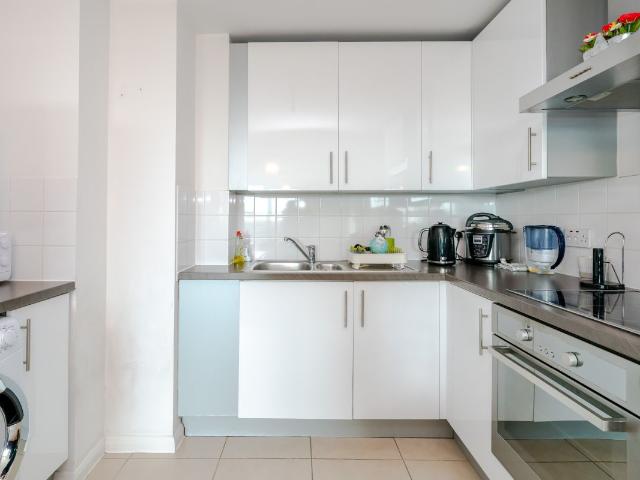 Flat, St. George Wharf, London SW8, 2 bed flat to rent, £2,817 pcm | PrimeLocation