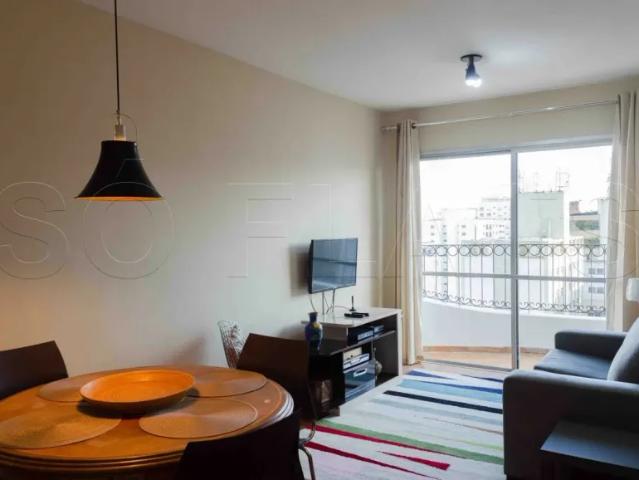 Flat Saint Thomas, icônico no bairro do Jardim Paulista estilo clássico cozinha completa
