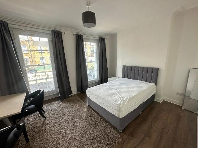 Flat Share Camden High Street, London NW1, Room to rent, £1,083 pcm | PrimeLocation