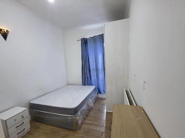 Flat share to rent