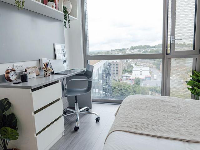 Flat share to rent