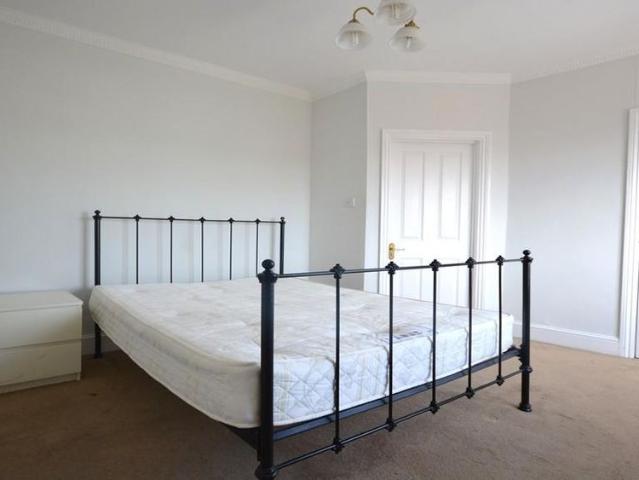 Flat share to rent