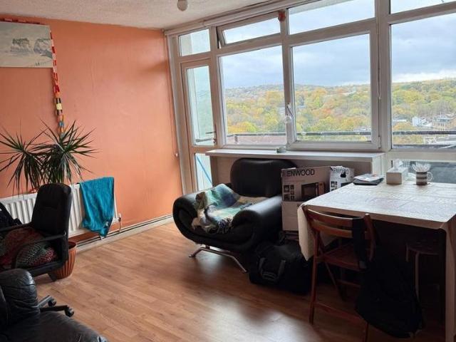 Flat share to rent