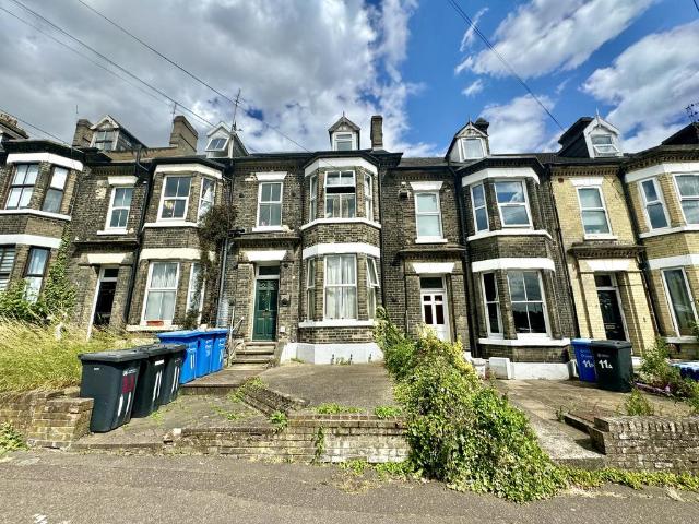 Flat share to rent