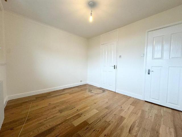 Flat share to rent