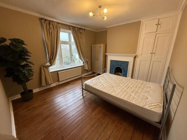 Flat share to rent