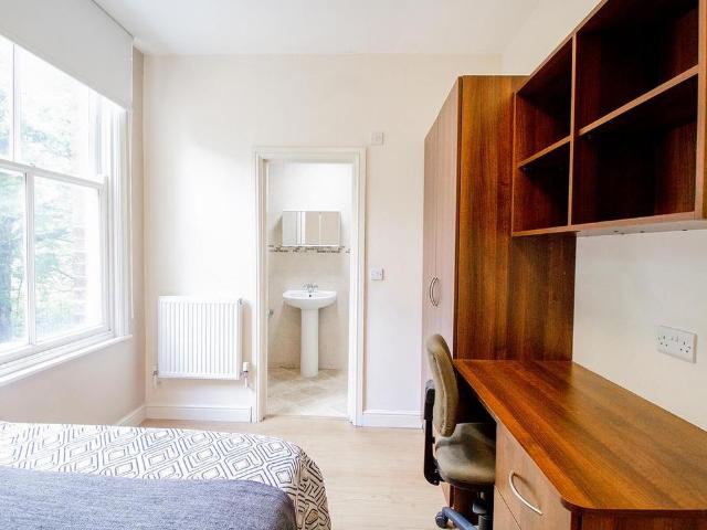 Flat share to rent