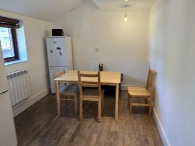 Flat share to rent