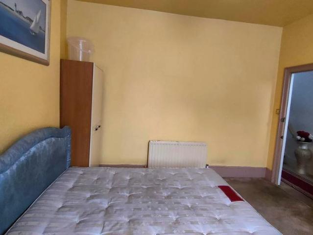 Flat share to rent