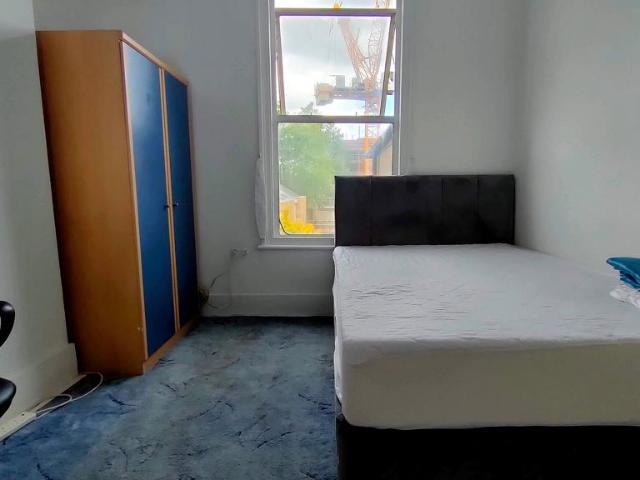 Flat share to rent