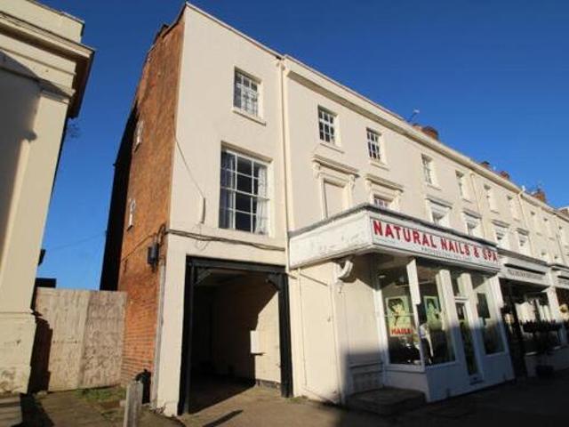 Flat, Spencer Street, 3 Bedroom Flat