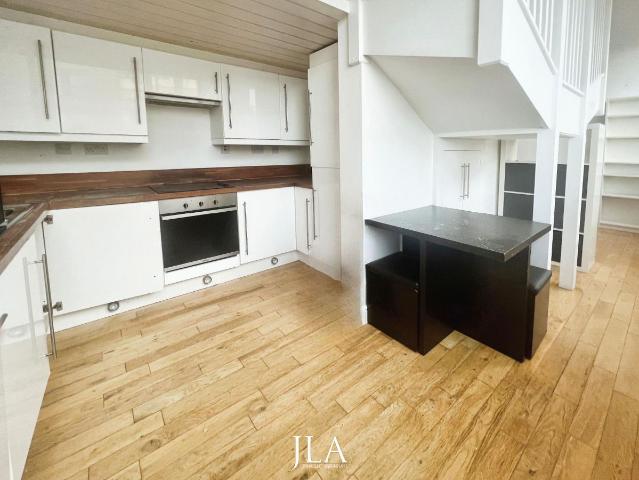 Flat, The Exchange, Lee Street, Leicester LE1, 2 bed flat to rent, £825 pcm | PrimeLocation