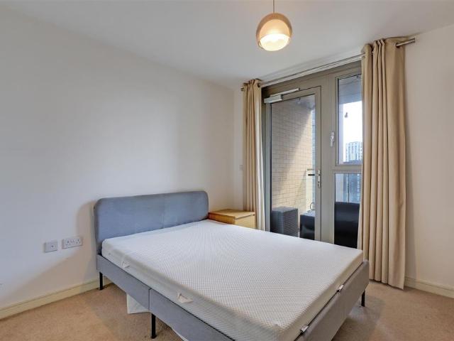 Flat To Let