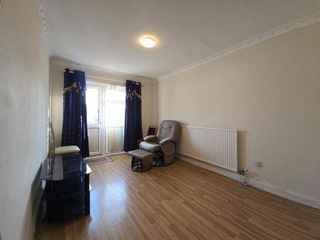Flat to rent