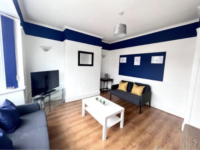 Flat to rent 2 bedrooms