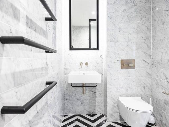 Flat to Rent: 3304 Bagshaw Building, E14