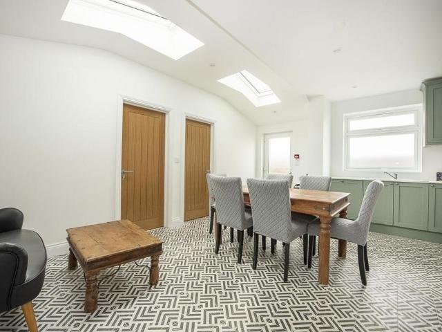 Flat to rent