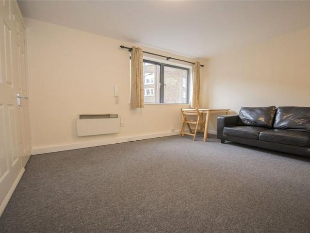 Flat to Rent