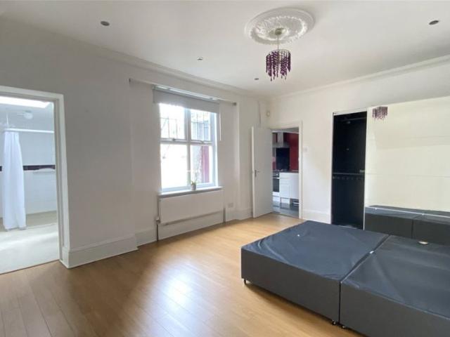 Flat to Rent
