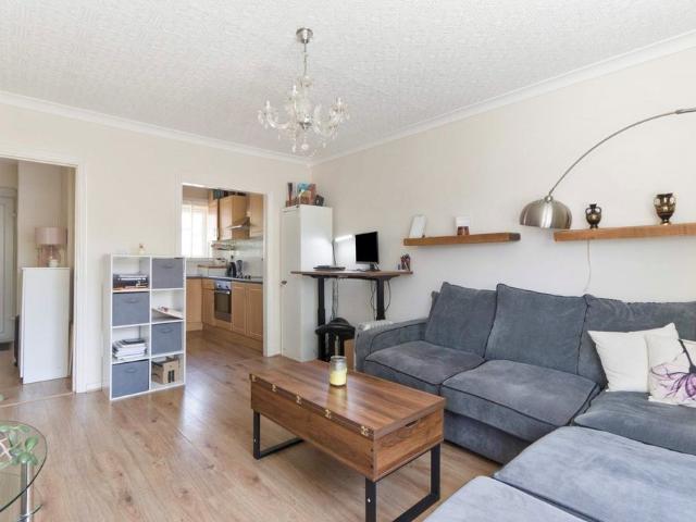 Flat to rent Corelli Road, London, SE3