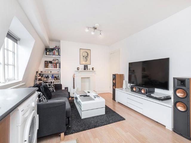 Flat To Rent at 57 Greek Street, Soho, W1D 3DX 00008179