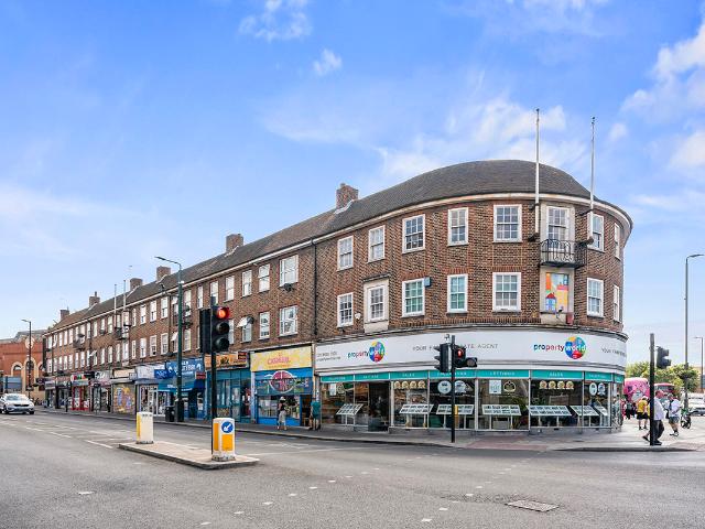 Flat To Rent at 9A Central Parade, High Street, SE20 7TN 00010035