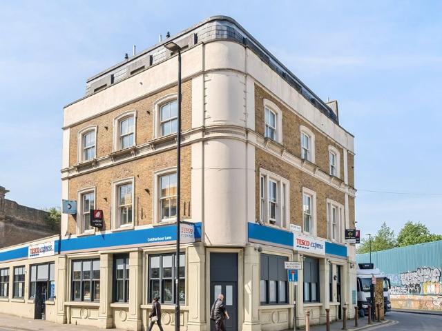 Flat to rent Belinda Road, Brixton, SW9