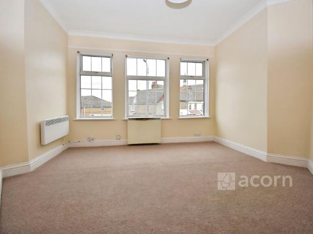 Flat to rent Belmont Road, Erith, DA8