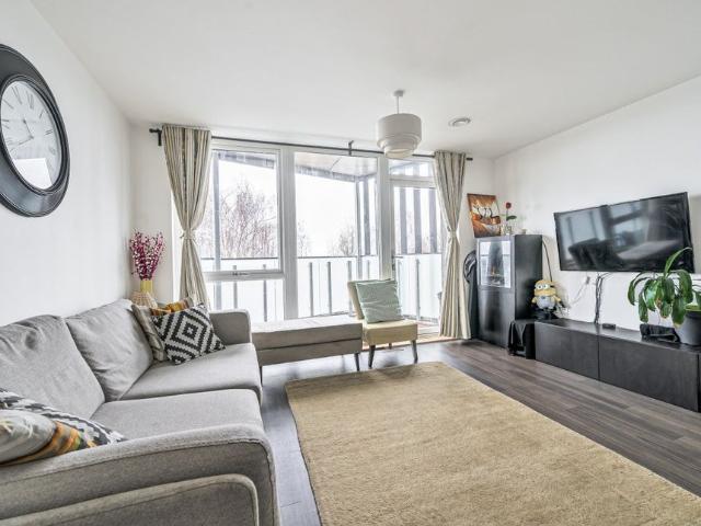 Flat to rent Glebe Way, West Wickham, BR4