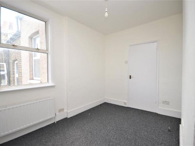Flat to rent Fairthorn Road, London, SE7