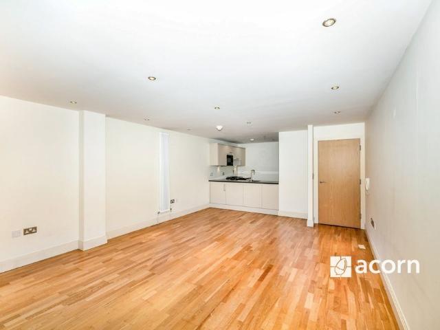 Flat to rent Kings Bench Street, London Bridge, SE1