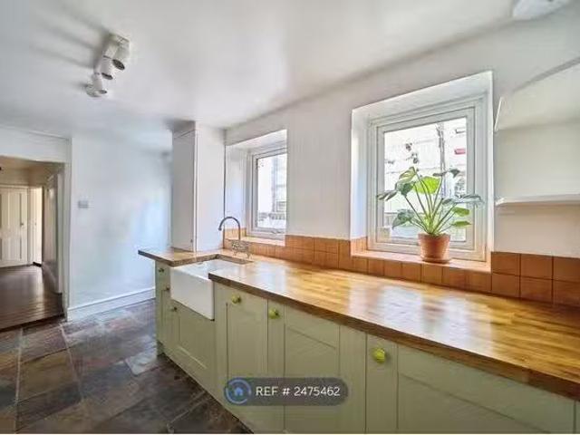 Flat to rent in Capel Road, London E7