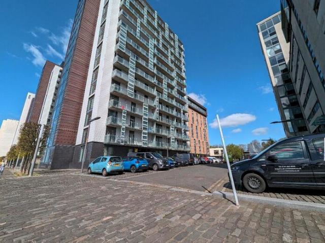 Flat To Rent In, Castlebank Place, Glasgow, G11